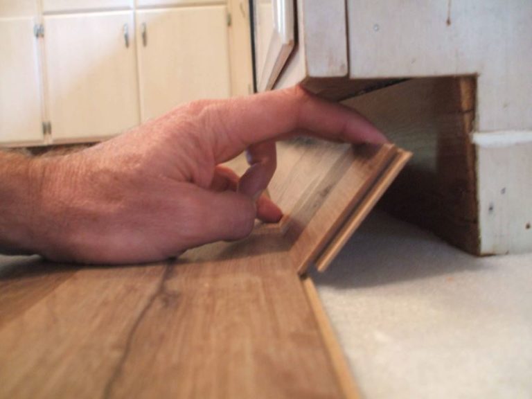 How much extra flooring you need to buy? | Floorset